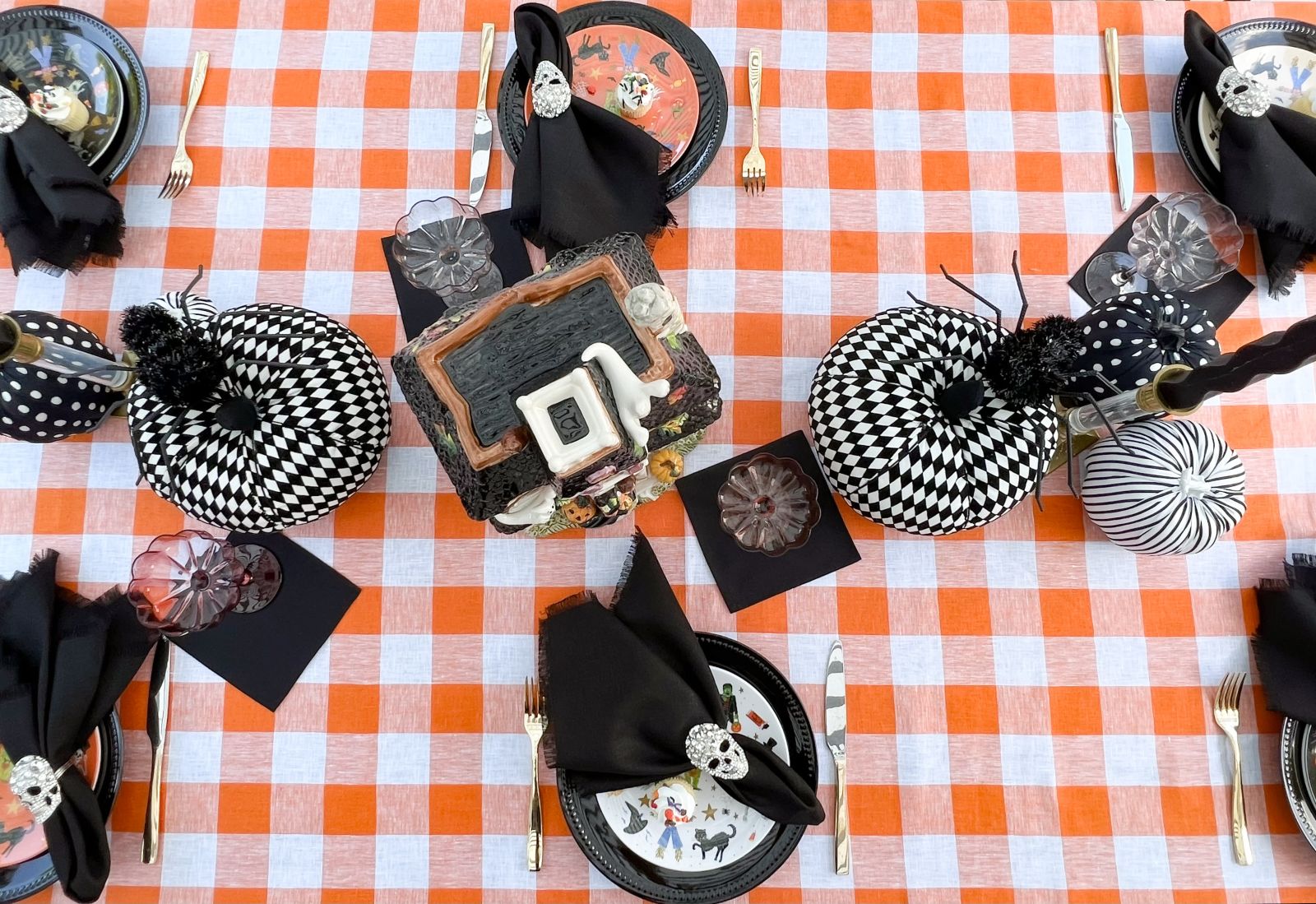 Transforming Your Halloween Table: From Daytime Fun to Spooky Night Vi ...