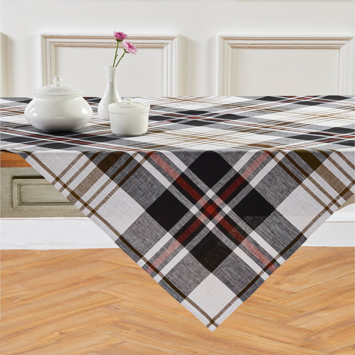 Oxford Plaid Table Throw – Solino Home